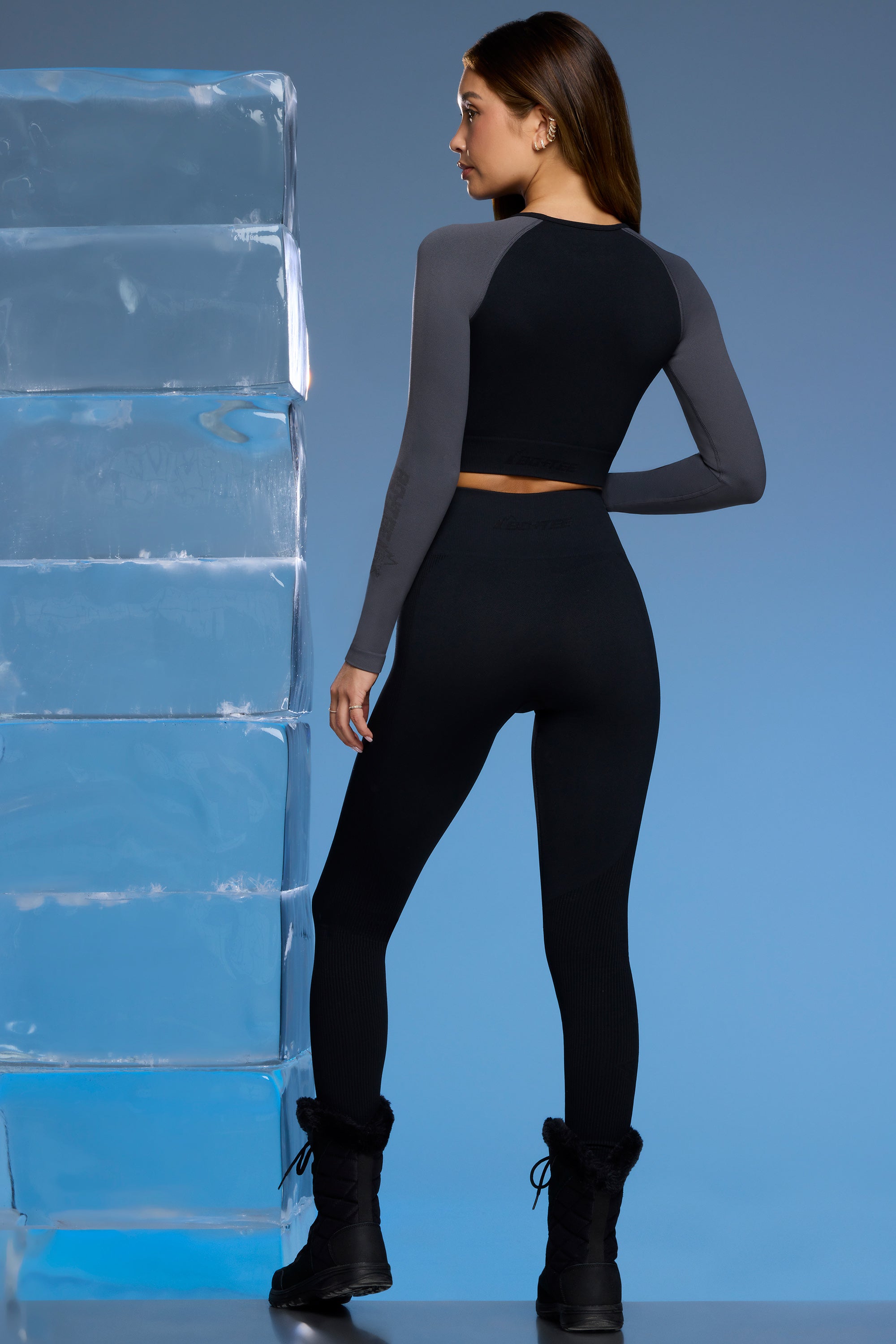 Piste Super Sculpt Base Layer Leggings in Black | Oh Polly