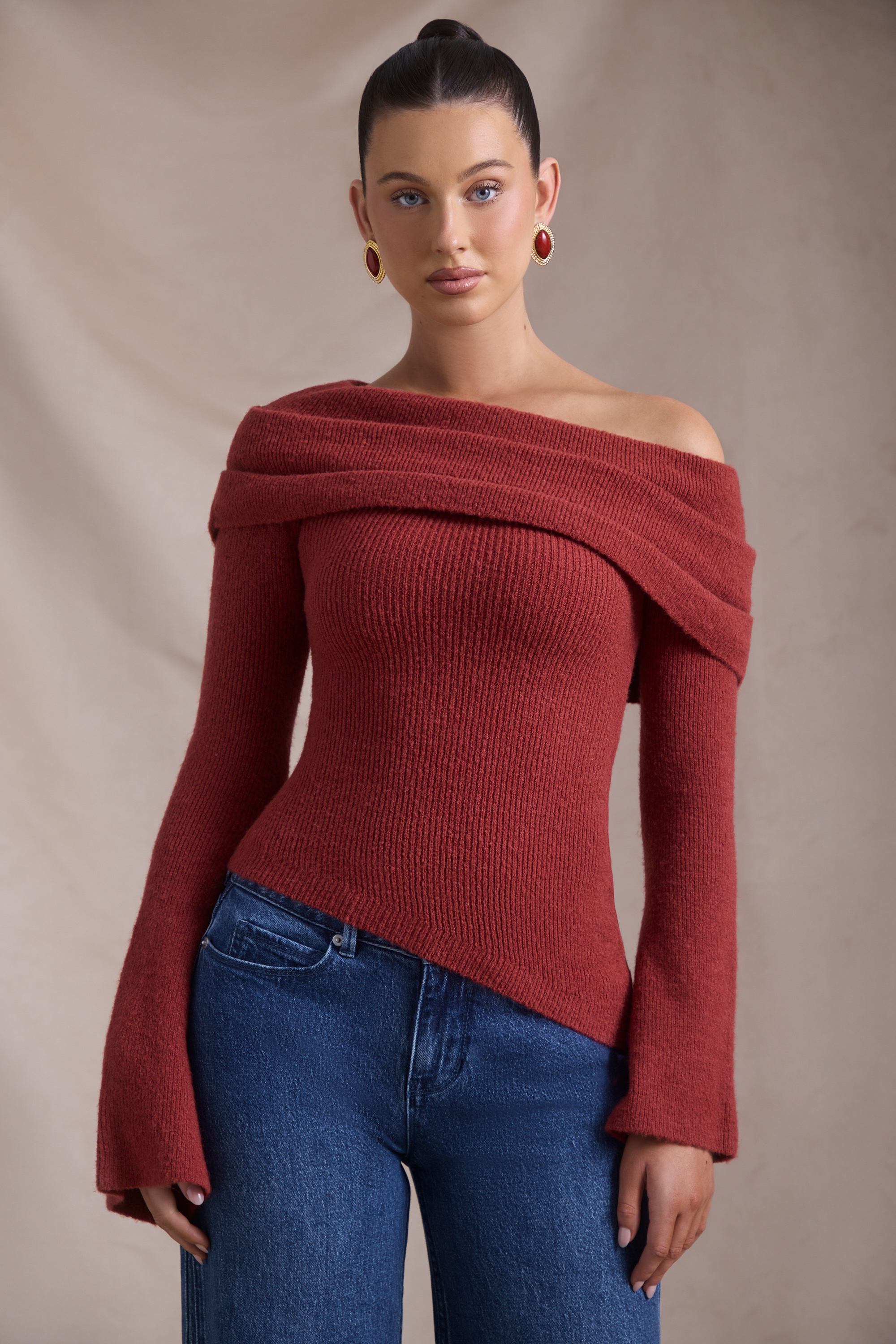 Ribbed-Knit Asymmetric Off-Shoulder Jumper in Brick Red – Oh Polly UK