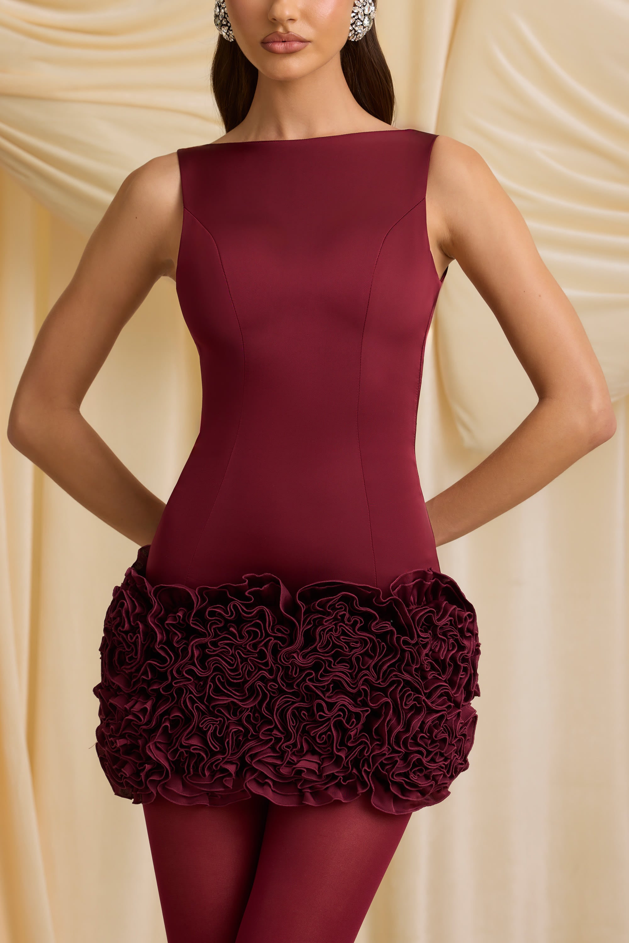 Florrie Appliqué Open-Back Mini Dress in Wine Red – Oh Polly UK