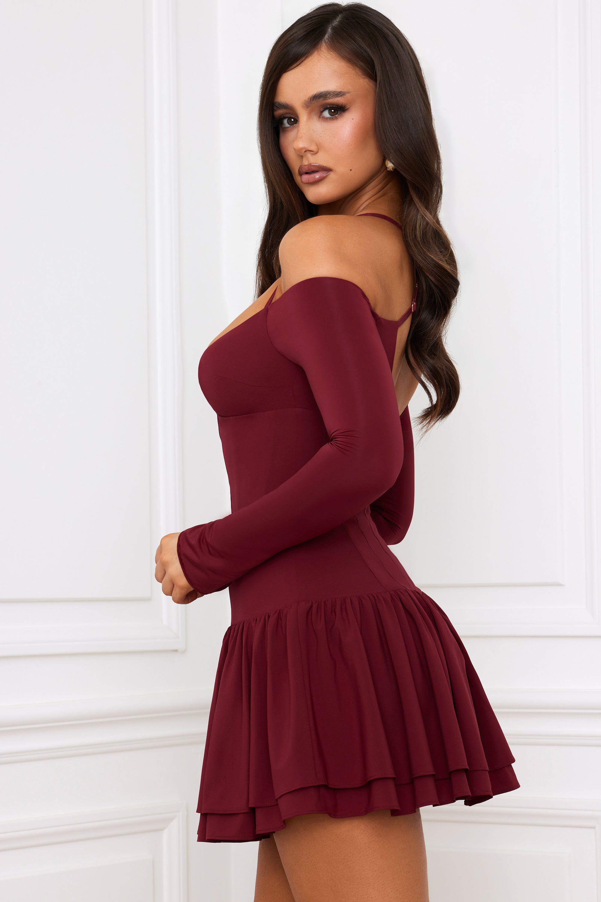 Maren Off-Shoulder Stufe Corsett Mini Kleid in Berry Red | Oh Polly