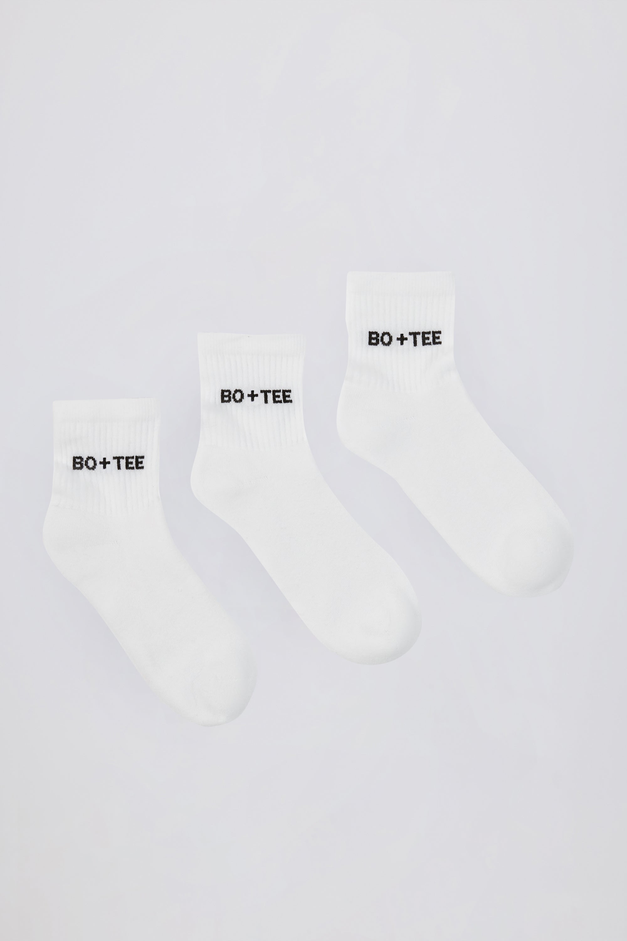 Ribbed Crew Sock Bundle in White | Oh Polly