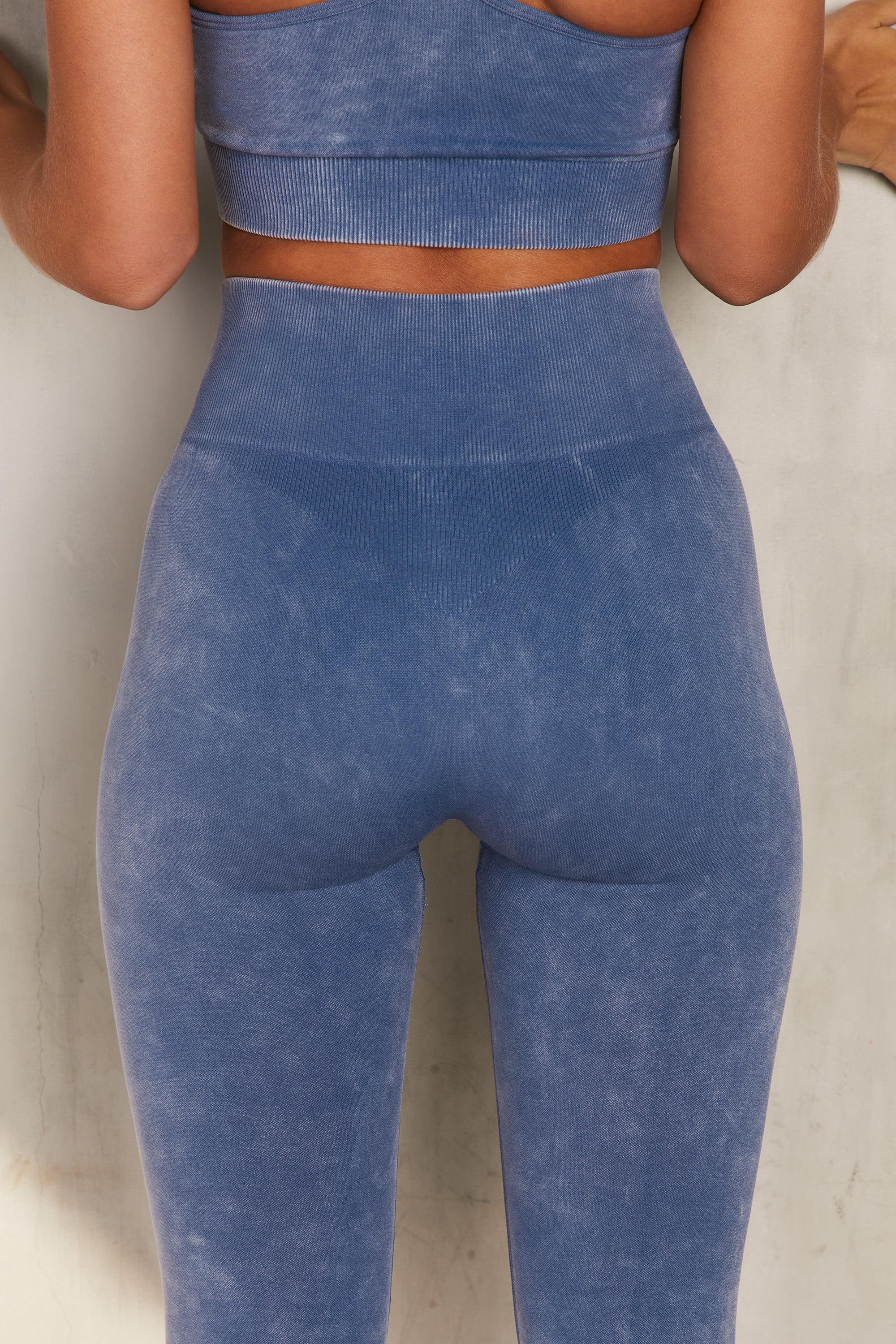 Reflex Seamless Acid Wash Leggings in Indigo | Oh Polly